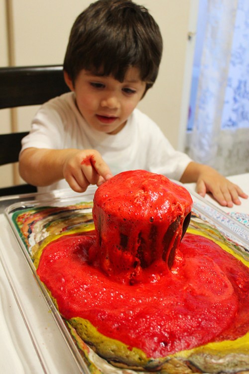 Volcanic eruptions and rainbow lava experiment – My Little Scientist ...