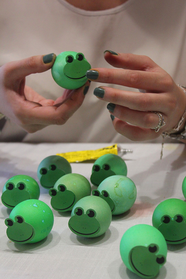 Frogs Easter eggs – DIY | marmite et ponpon