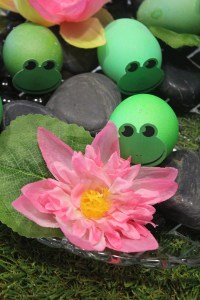 Frogs Easter eggs – DIY | marmite et ponpon