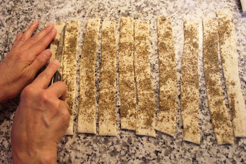Zaatar (thyme) and cheese straws | marmite et ponpon