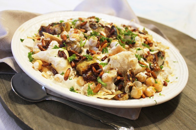 Fatteh batenjen – chickpeas, aubergine, yogurt and pita | marmite et ponpon